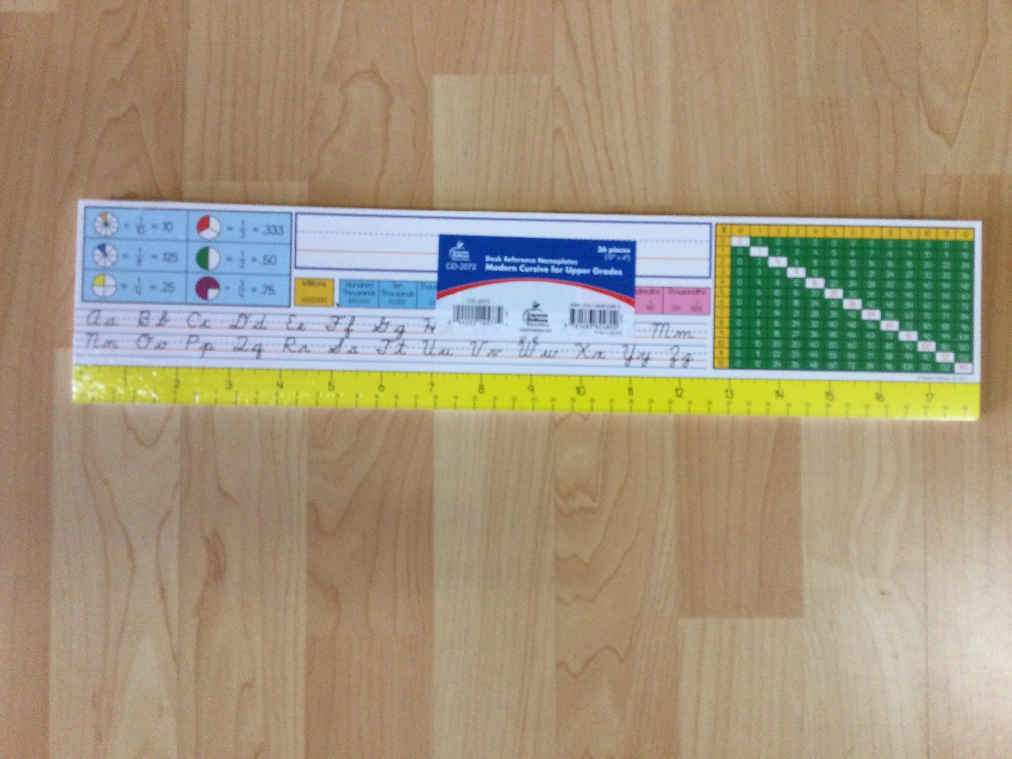 Modern Cursive Nameplates Gr. 2-5 36pk - School Spot