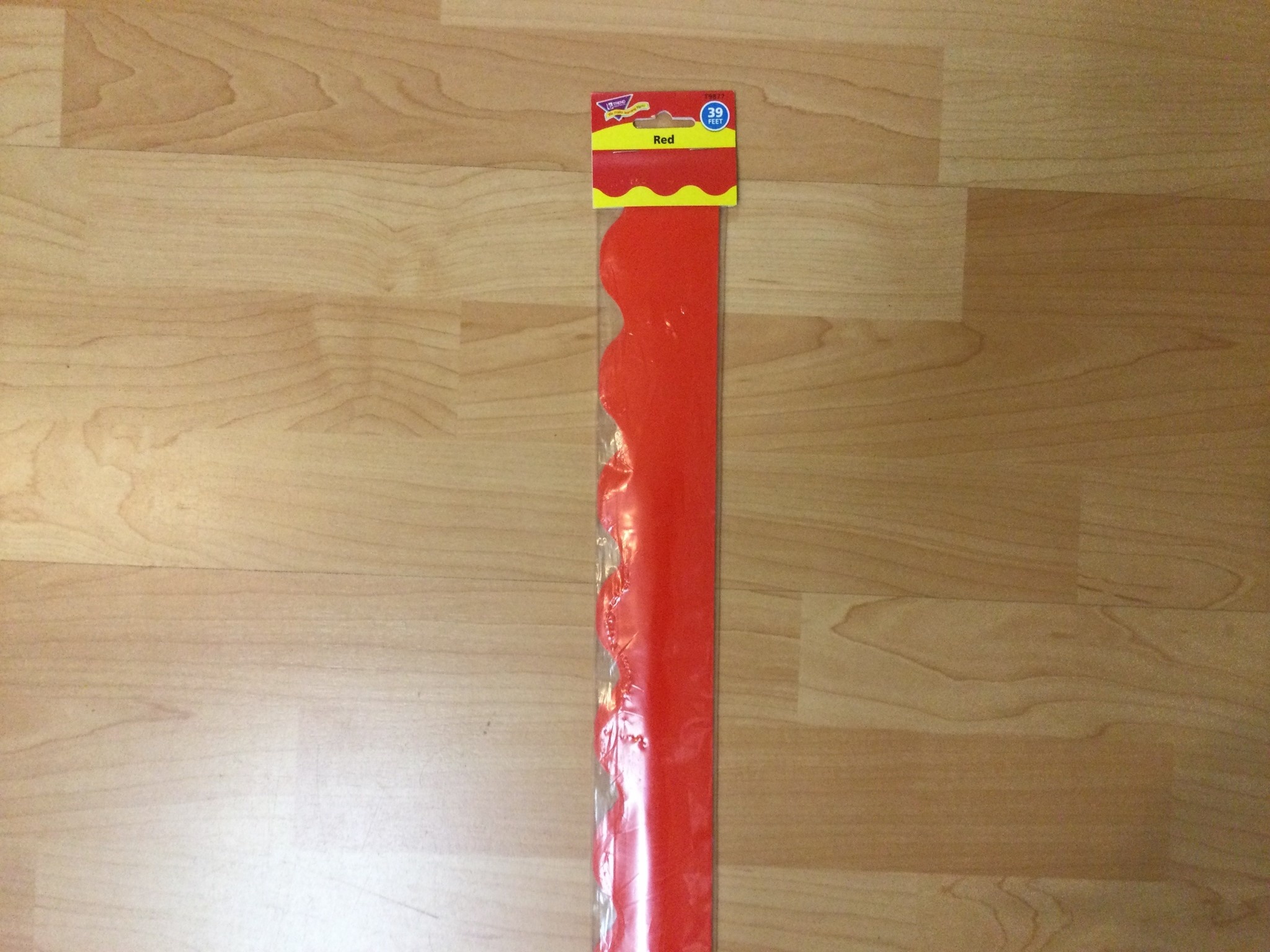 Red Scalloped Border - School Spot