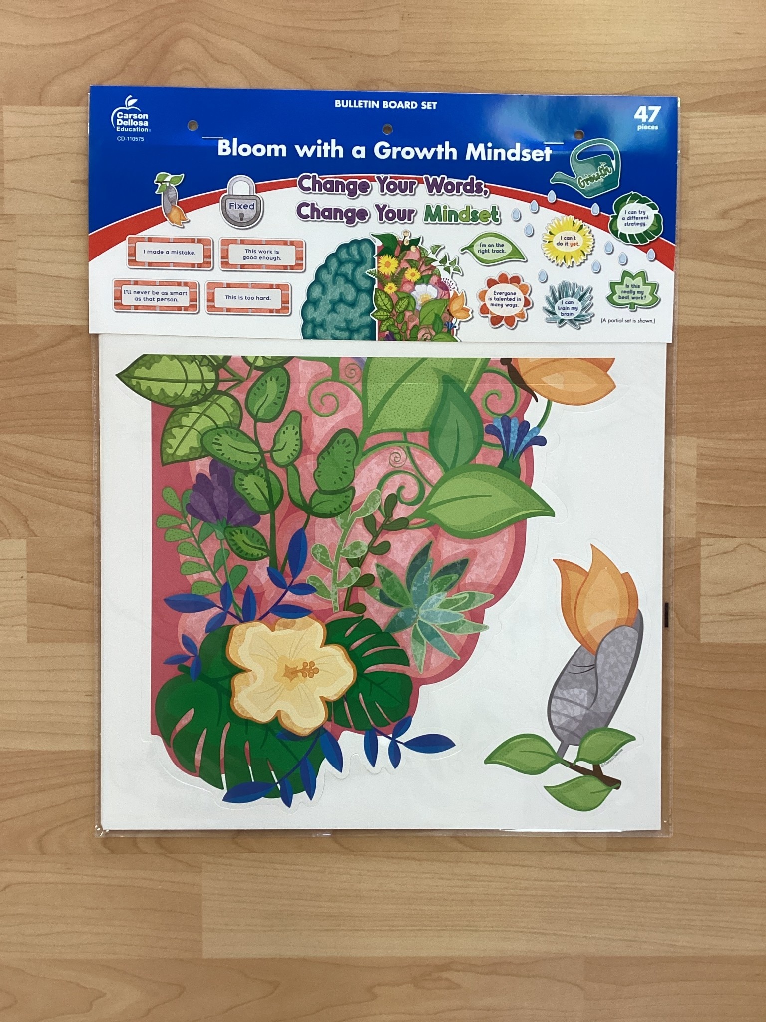 Bloom with a Growth Mindset Bulletin Board - School Spot