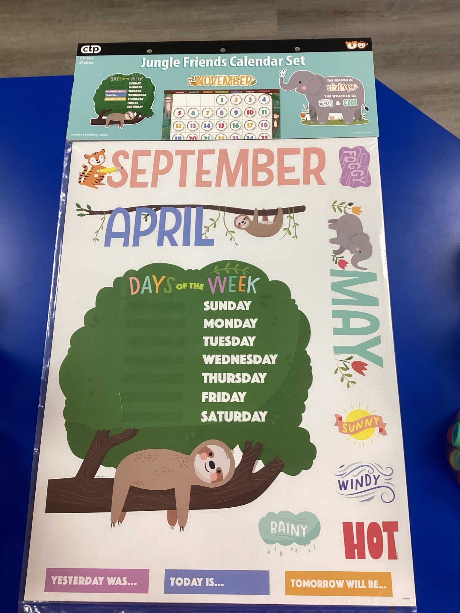 Jungle Friends Calendar Set Bulletin Board - School Spot