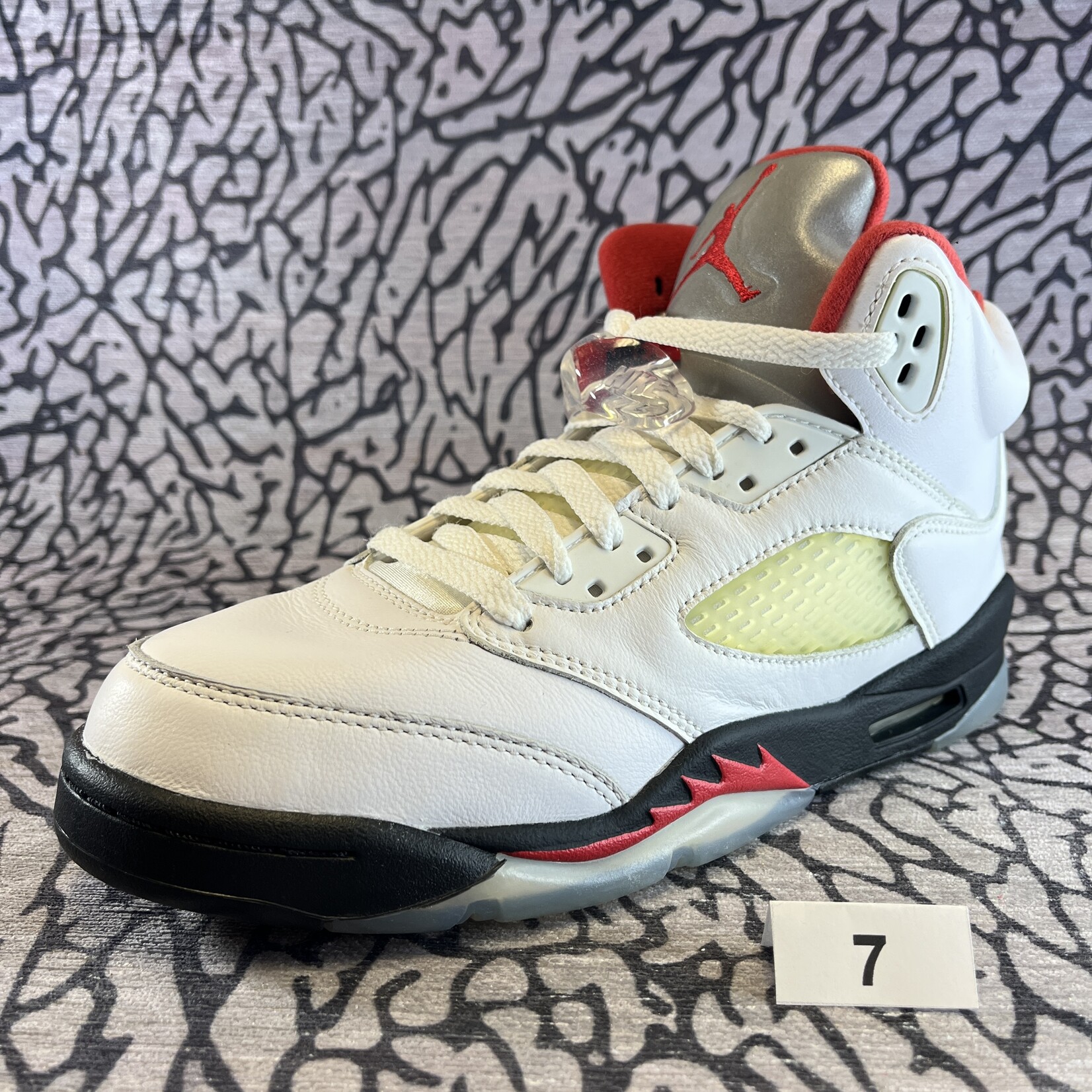 Jordan 5 Fire Red Grey Tongue