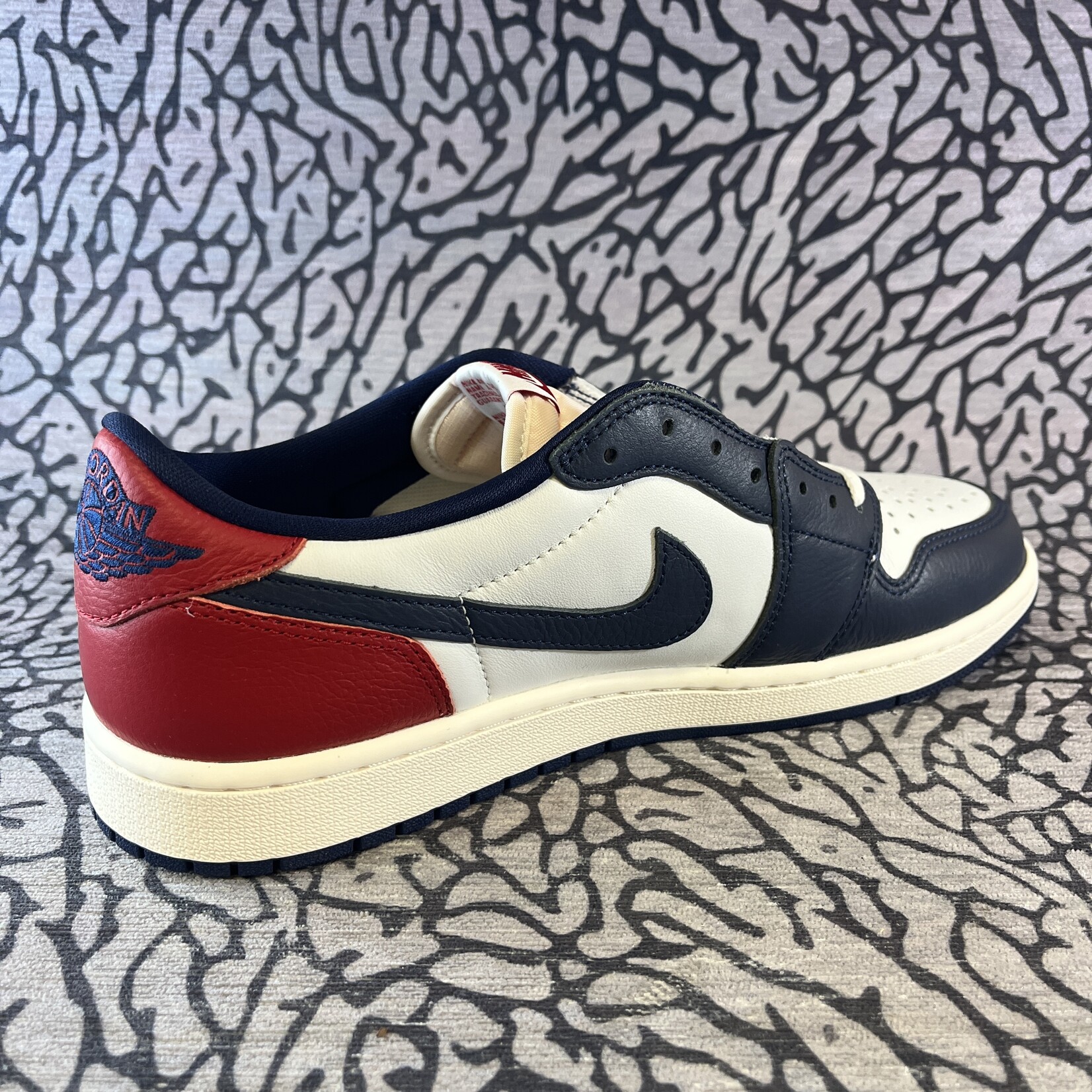 Jordan Air Jordan 1 Retro Low OG Howard University - Lavish Life Sneakers
