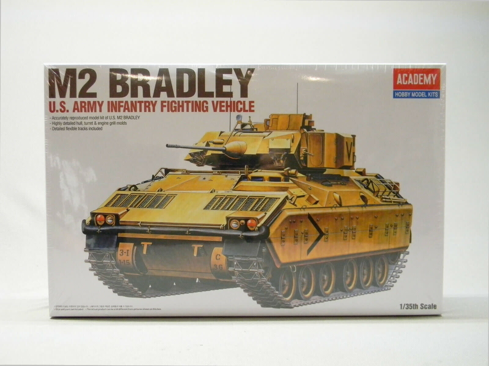 Academy: 1/35 M2 Bradley US Army Infantry Fighting Vehicle - Hard Knox ...