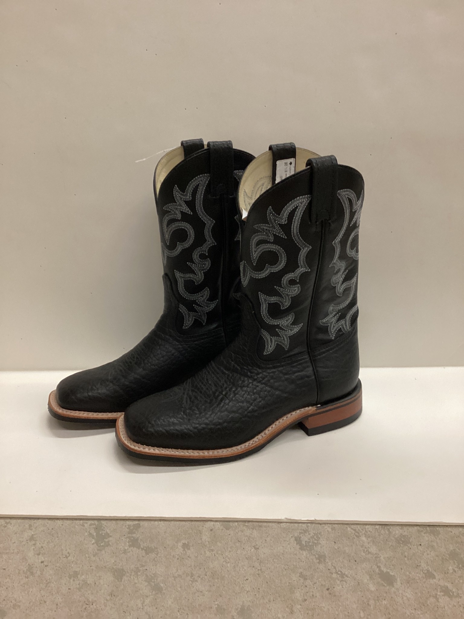 Men's Brahma Bullhide Black Square Toed - Size 8 1/2 - Stick and Stone ...