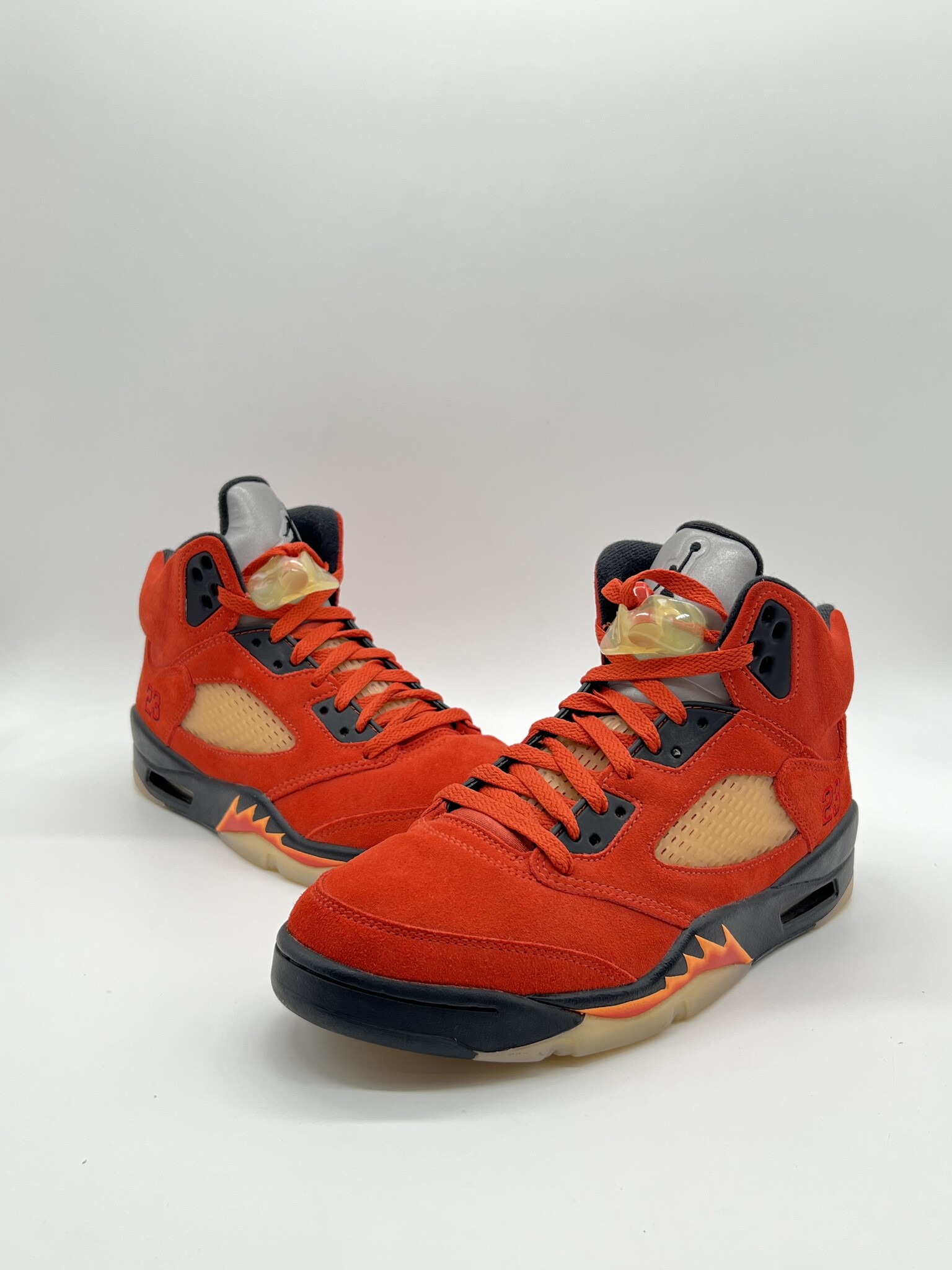 Jordan 5 Retro Dunk on Mars (Women's) - Diverse Sole