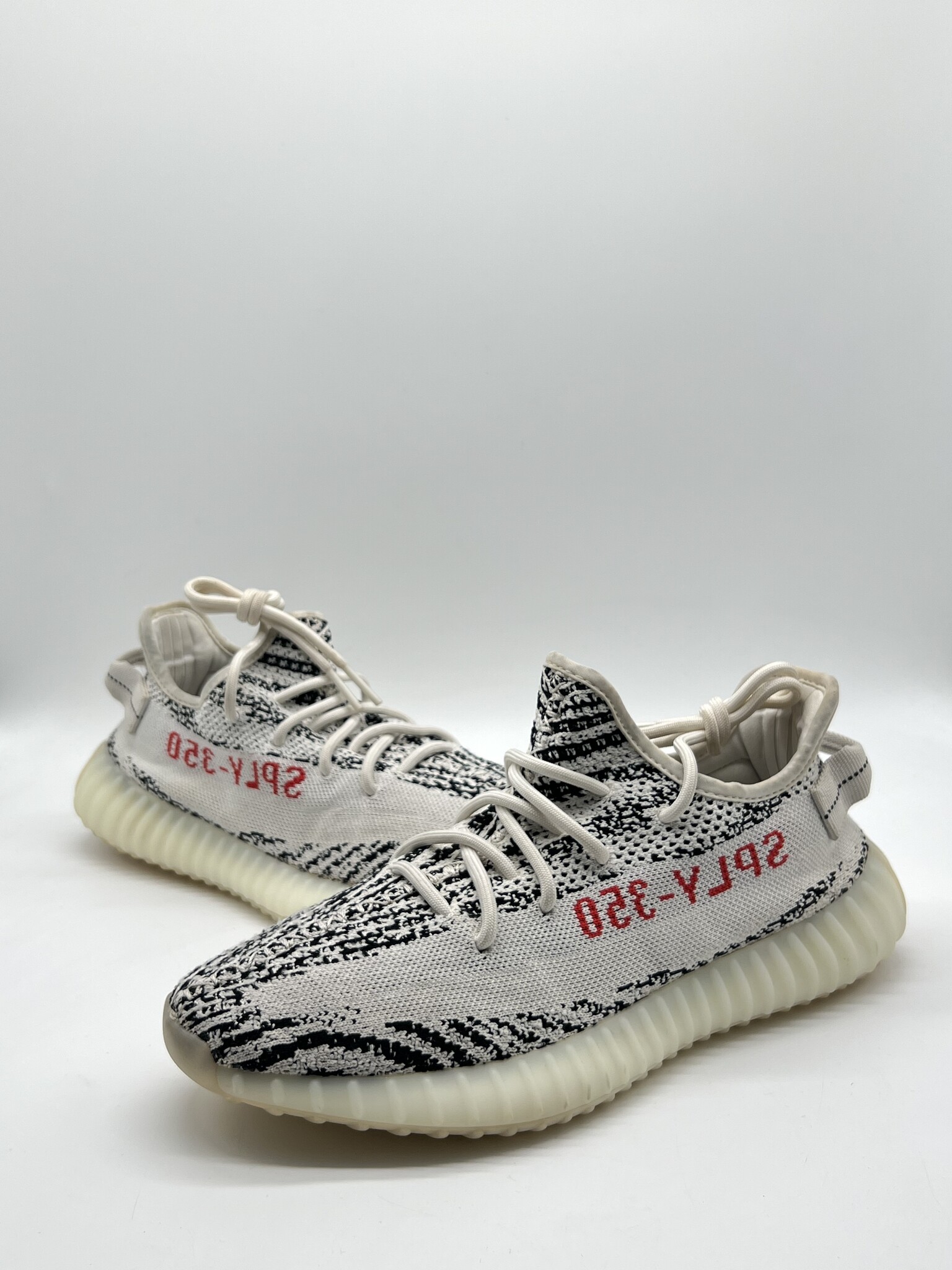 Yeezy Boost 350 V2 Zebra - Diverse Sole