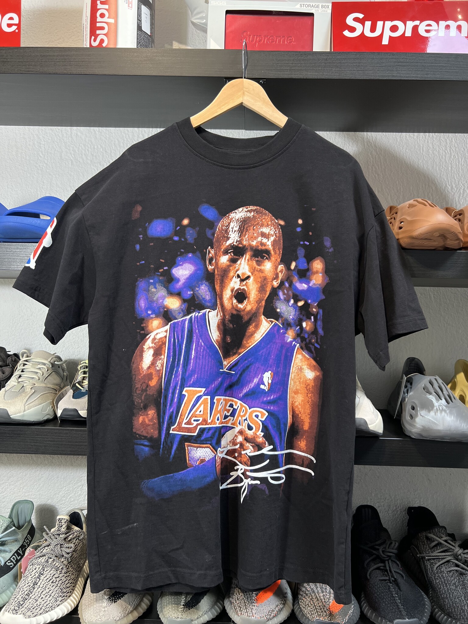 KOBE TEE CISCO - Diverse Sole