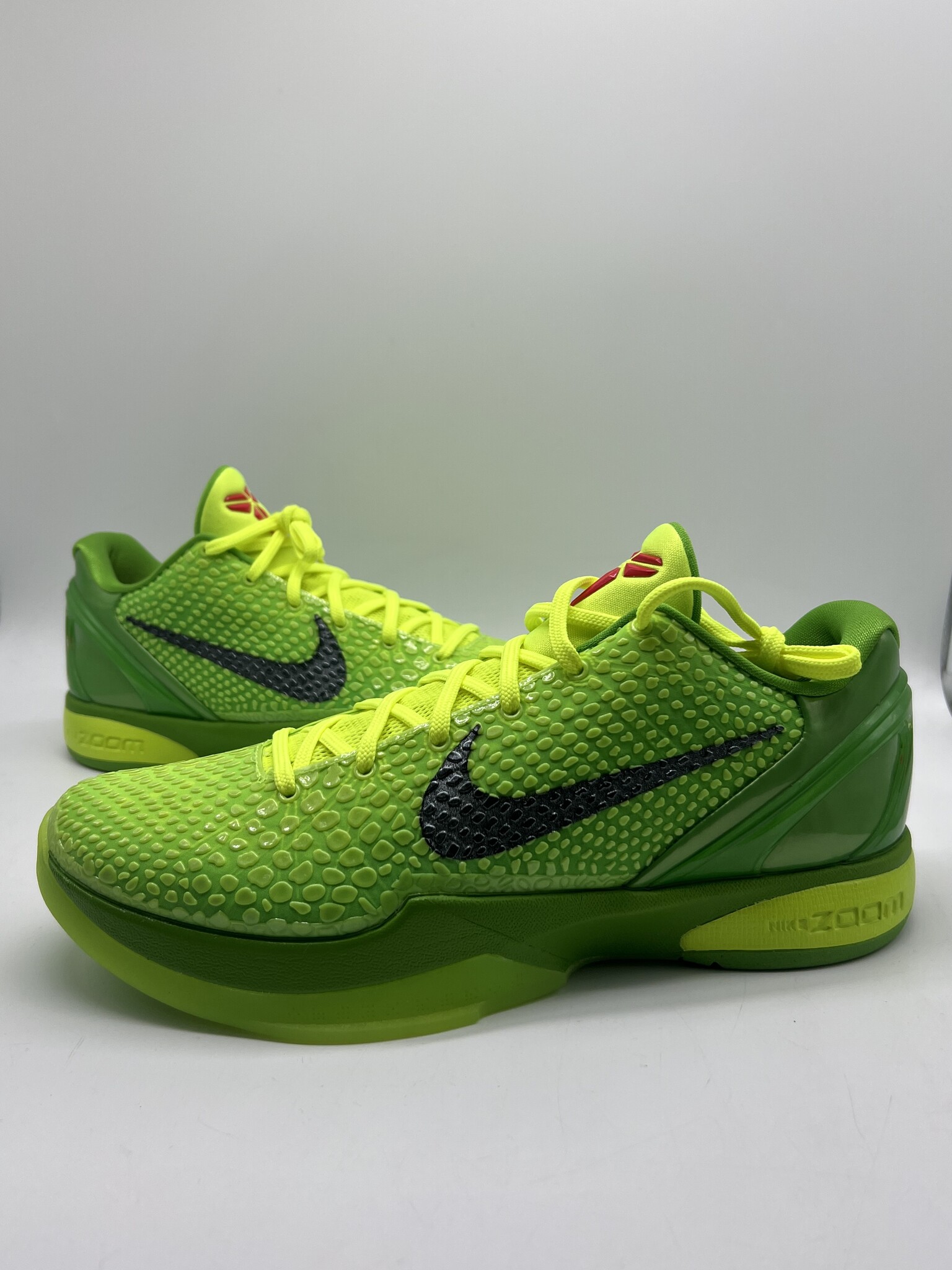 Nike Kobe 6 Pronto Grinch (2020) - Diverse Sole