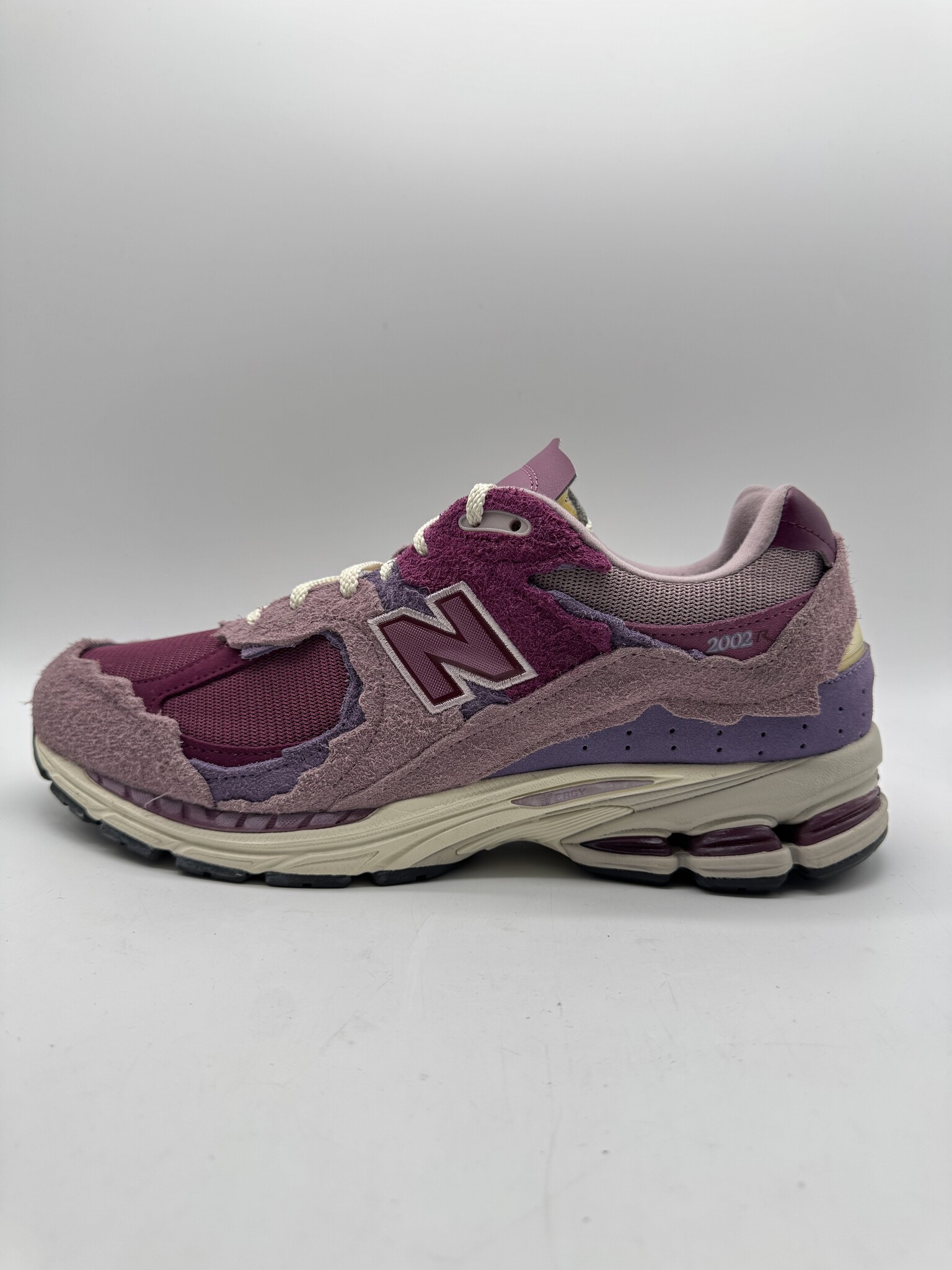 New Balance 2002R Protection Pack Pink - Diverse Sole