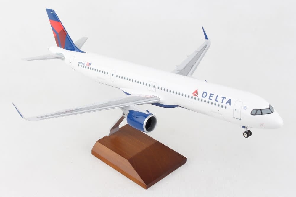 SkyMarks SKR8427 SkyMarks DELTA A321NEO 1/100 W/WOOD STAND & GEAR ...