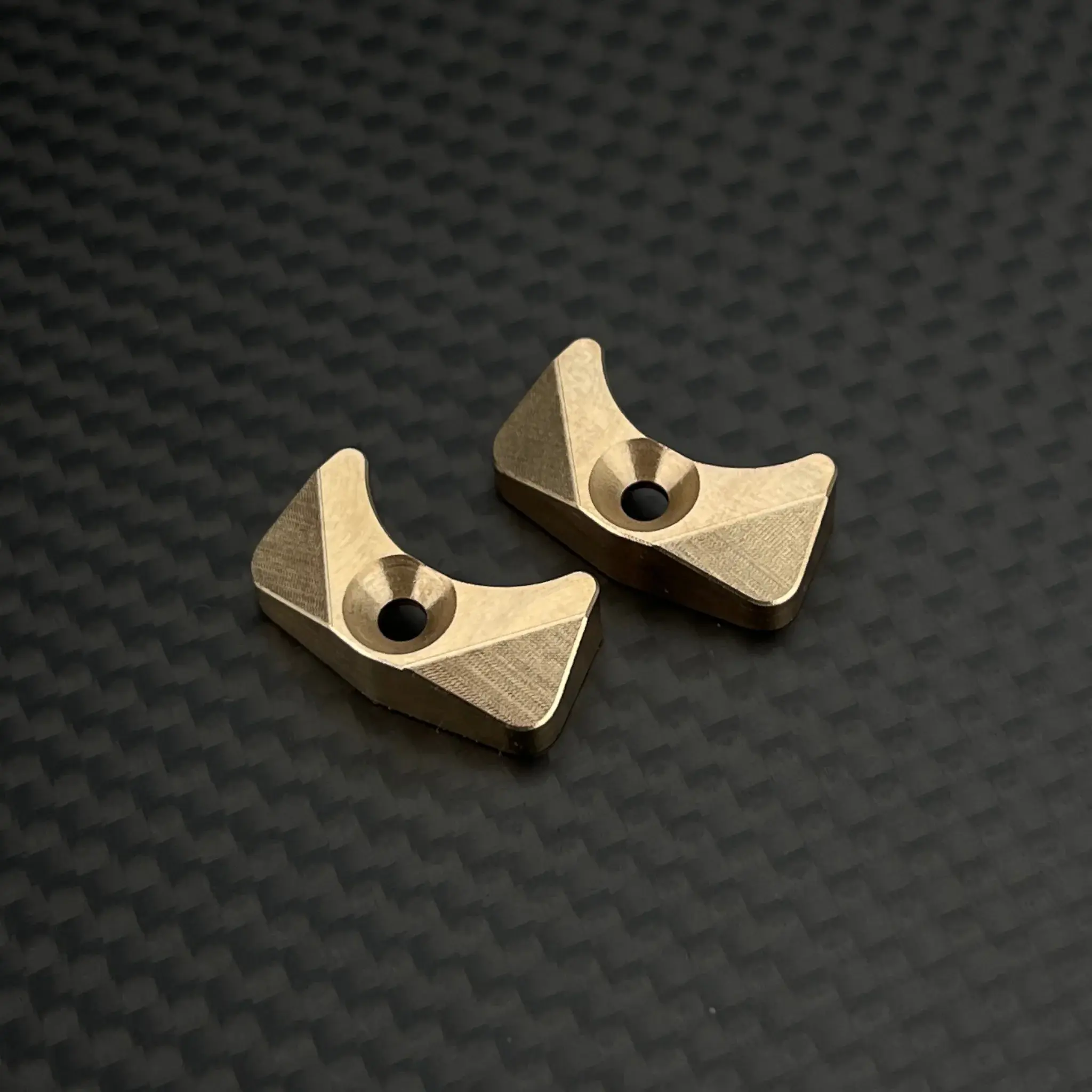 R1 R1-900103 R1WURKS (B7 Series) Rear Hub Weight Set (4.2g) - Hobby ...