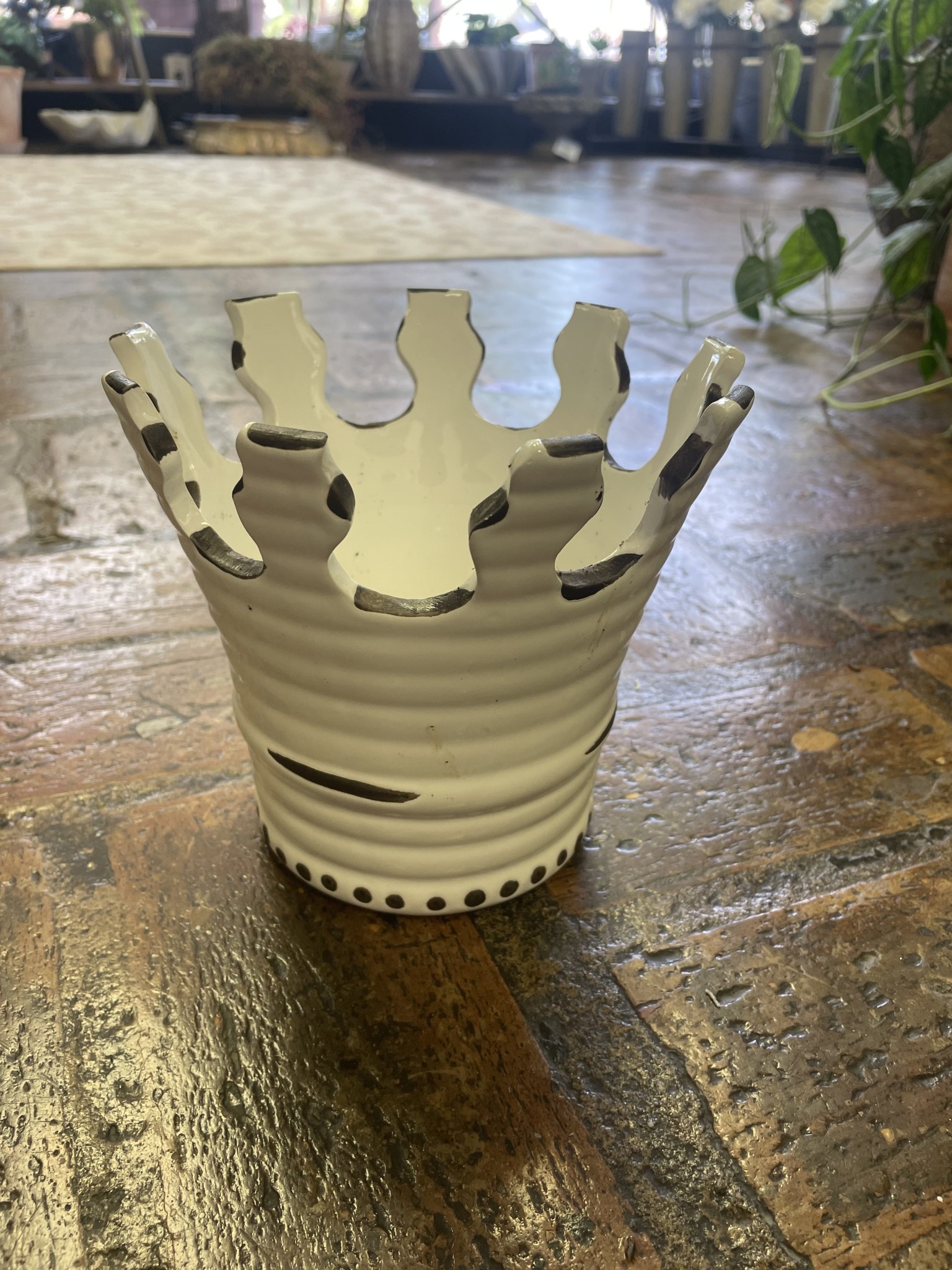 Crown Planter Med - The Plant Shoppe