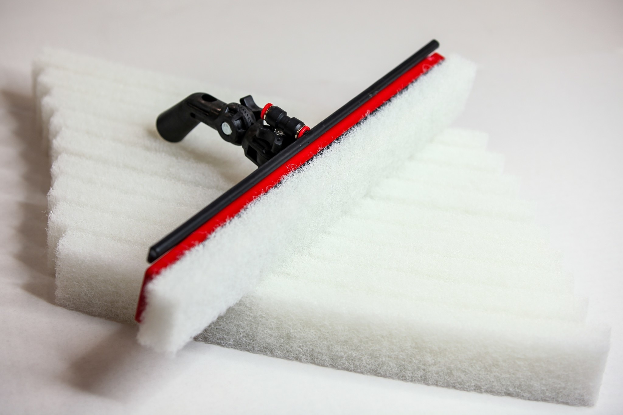 Tucker Tucker Water Fed Alpha Scrubber w/ Pads - (855) C3-SKIDS