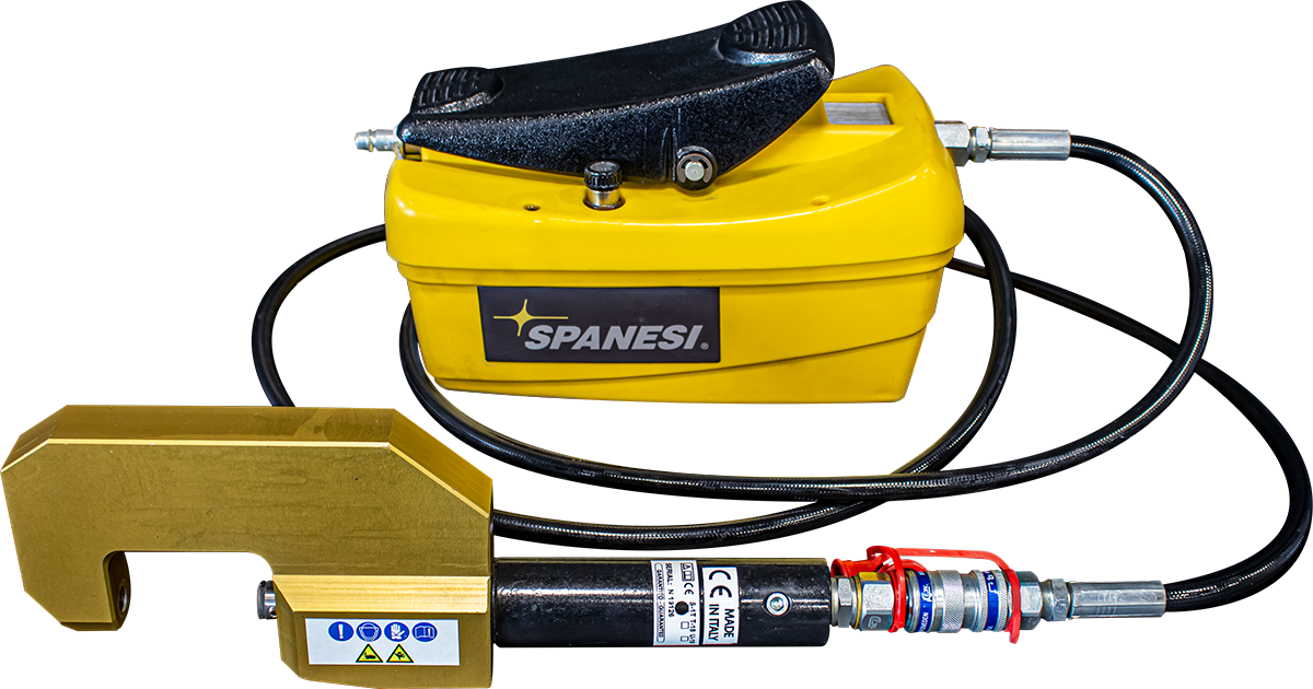 Spanesi Spanesi Rivet gun complete with pillars, rivets and handbag ...