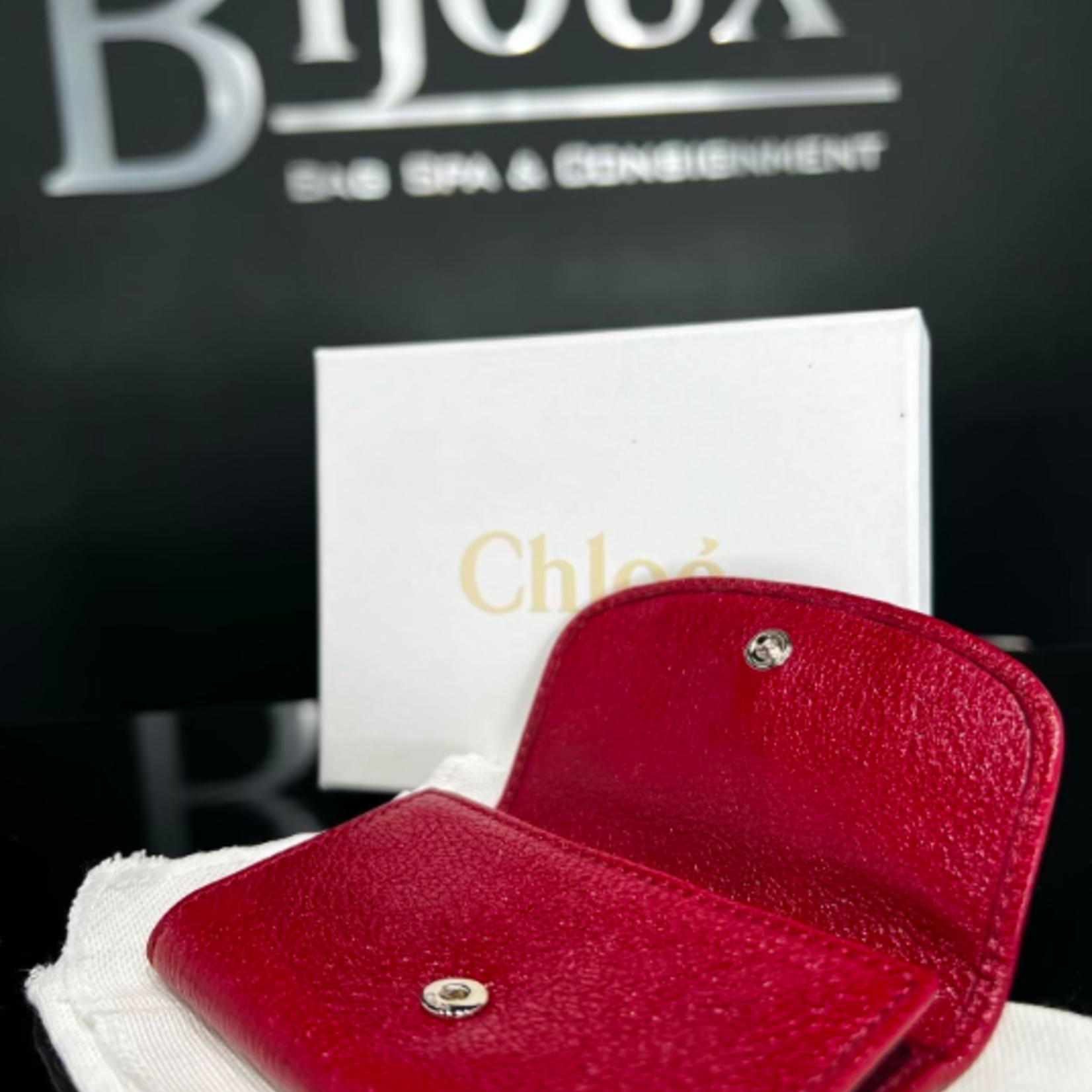 Chloe Key Holder - Bijoux Bag Spa & Consignment