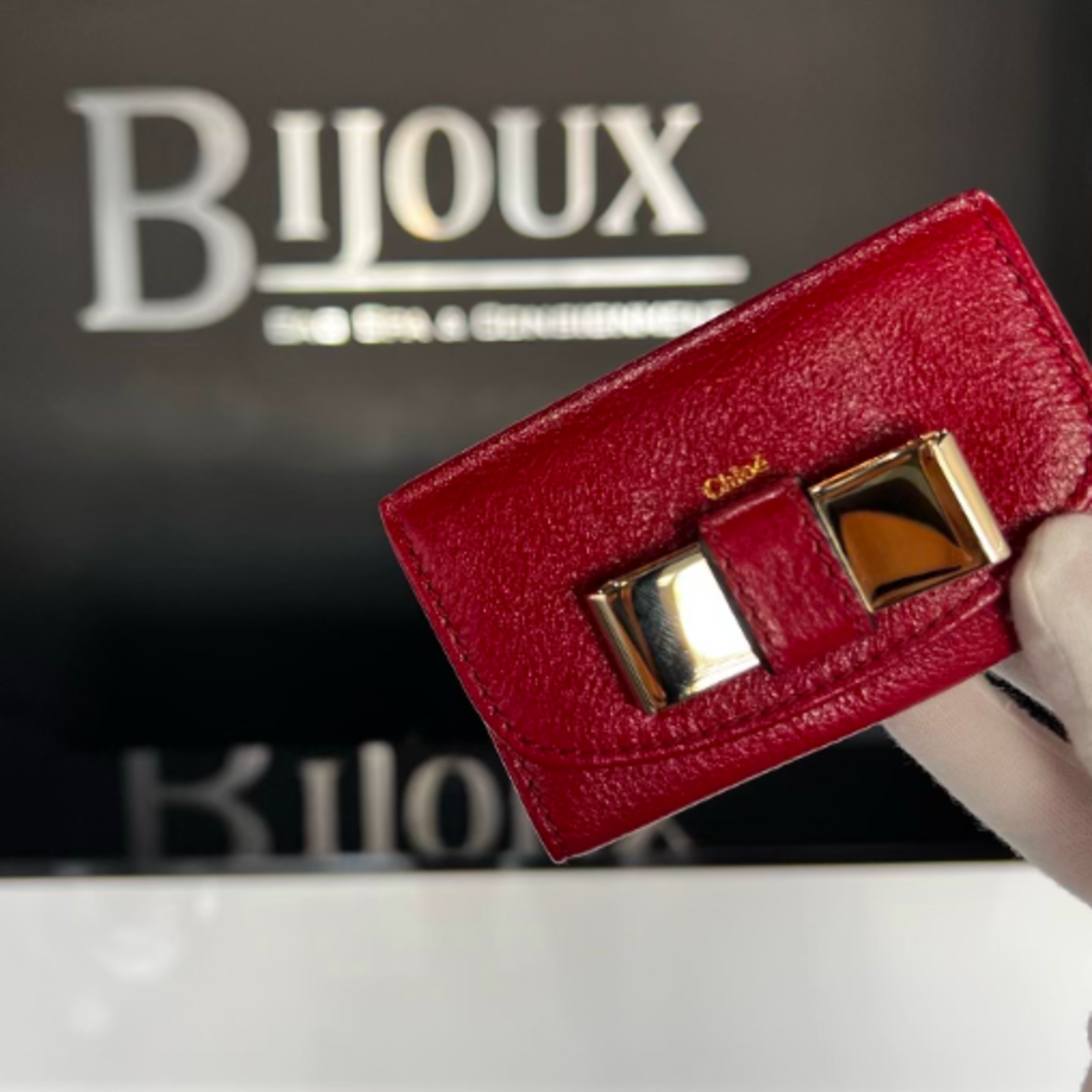 Chloe Key Holder - Bijoux Bag Spa & Consignment