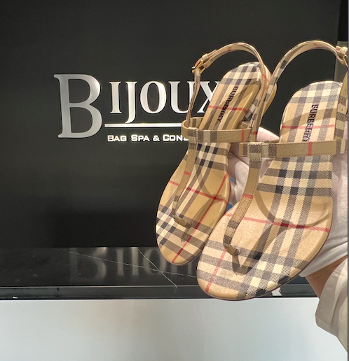 Burberry Sandals-36 - Bijoux Bag Spa & Consignment