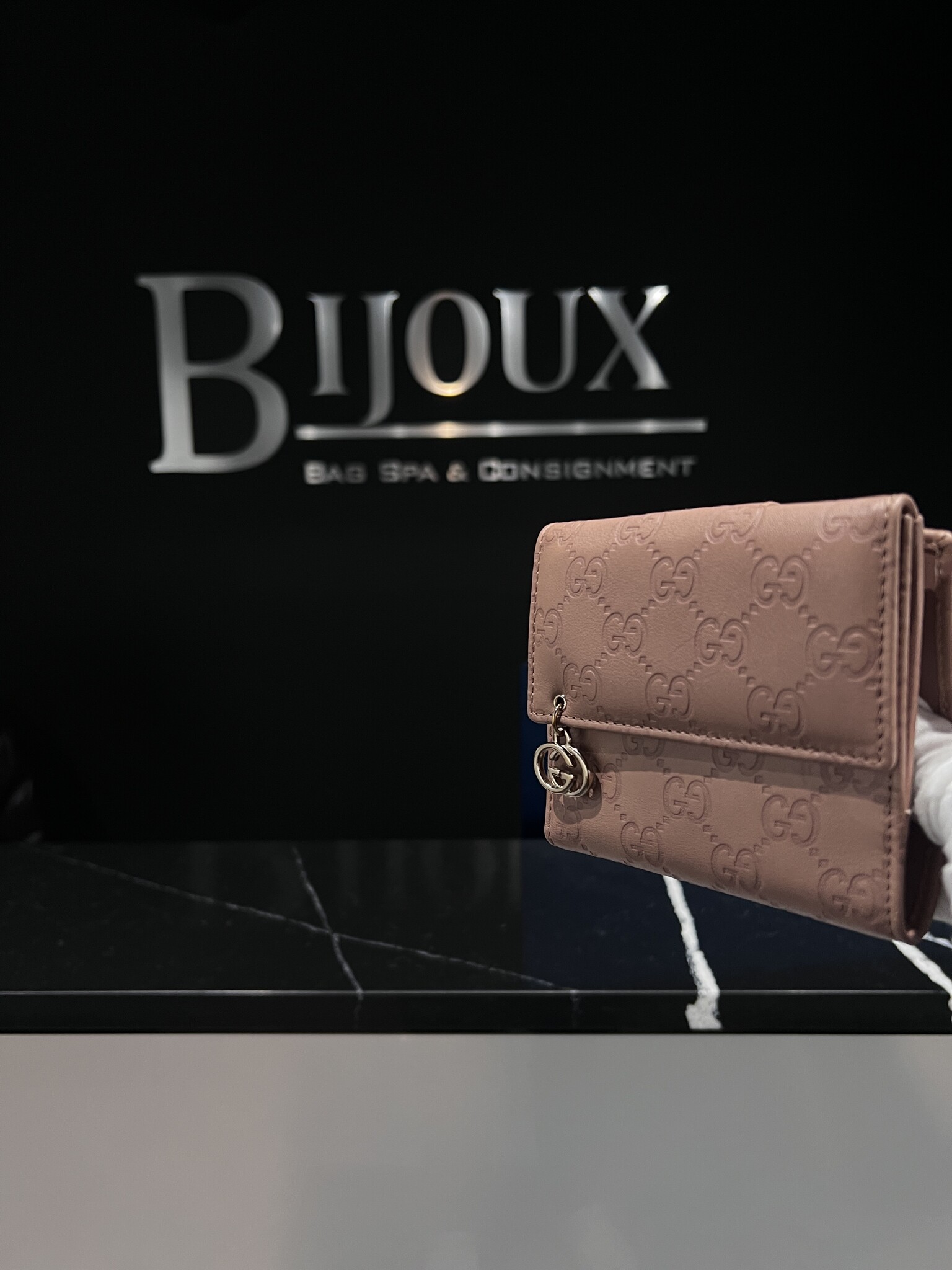 Gucci Bella Wallet - Bijoux Bag Spa & Consignment