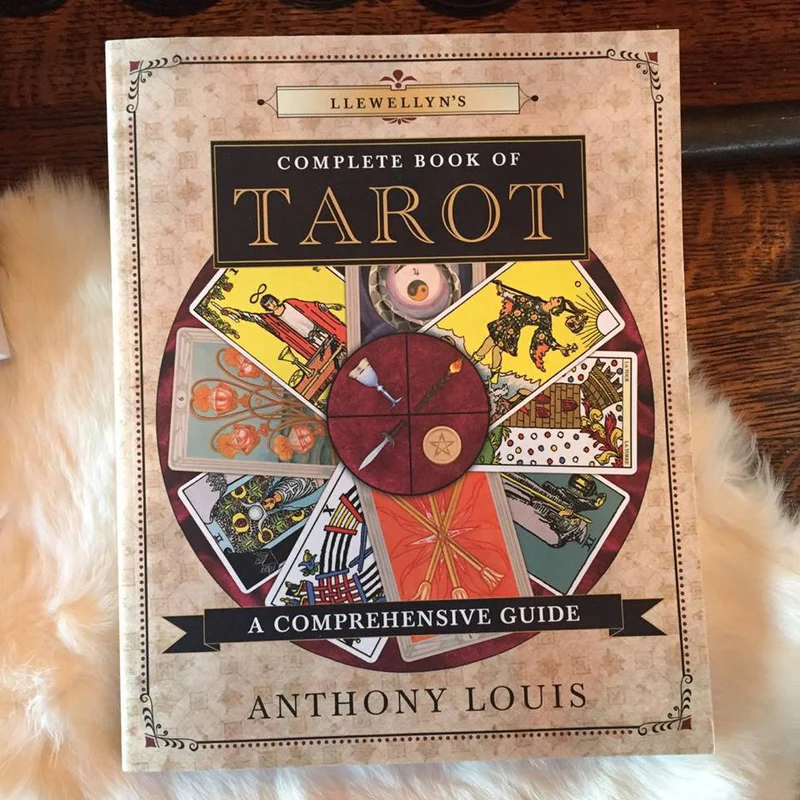 Llewellyns Complete Book Of Tarot Artes And Craft Llc
