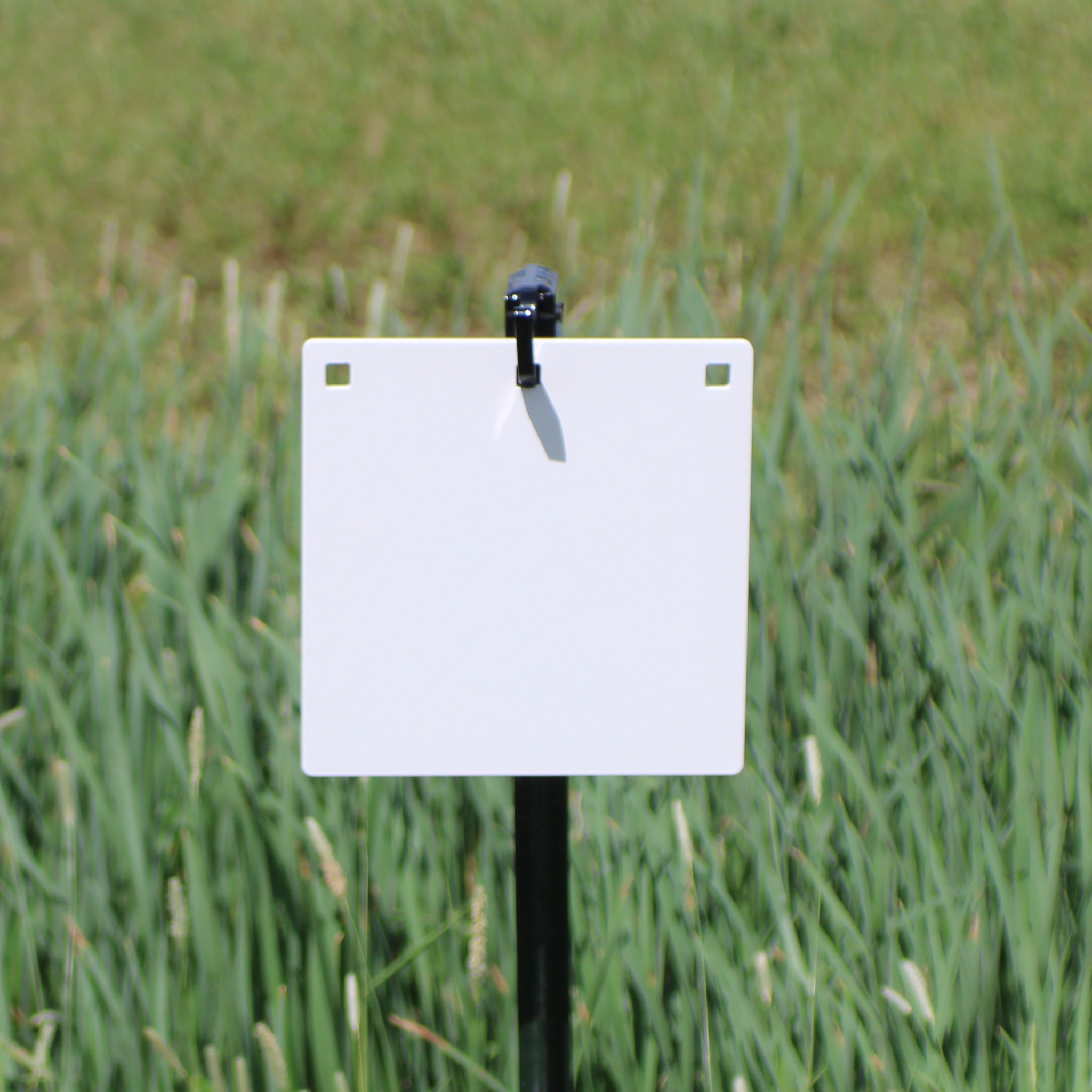 AR500 STEEL RIFLE TARGET, 1/2”, SQUARE GONG, 10”, WHITE - Engage Precision