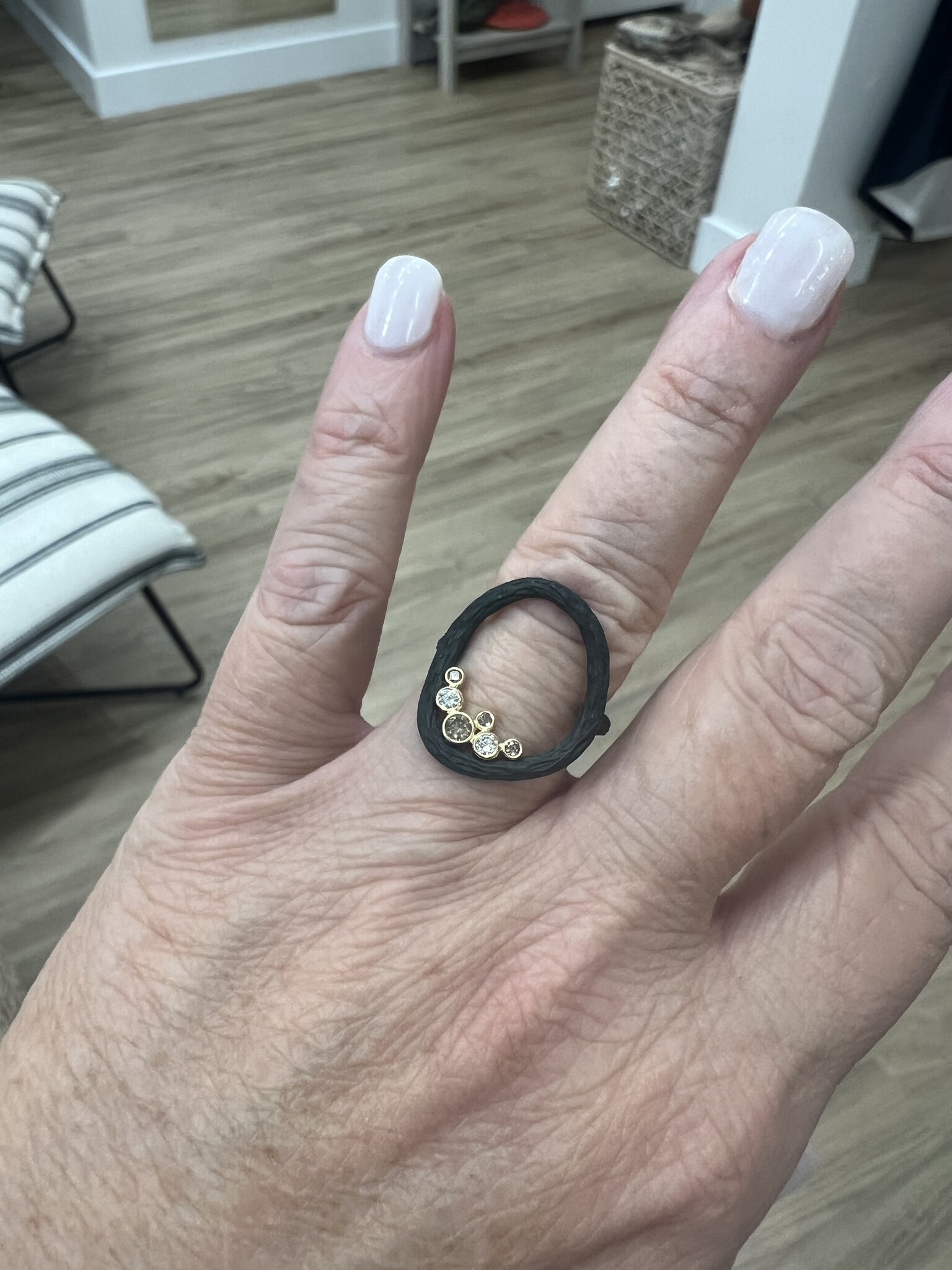 Pebble Medium Circle Ring with Mixed Color Diamonds - Four One Nine