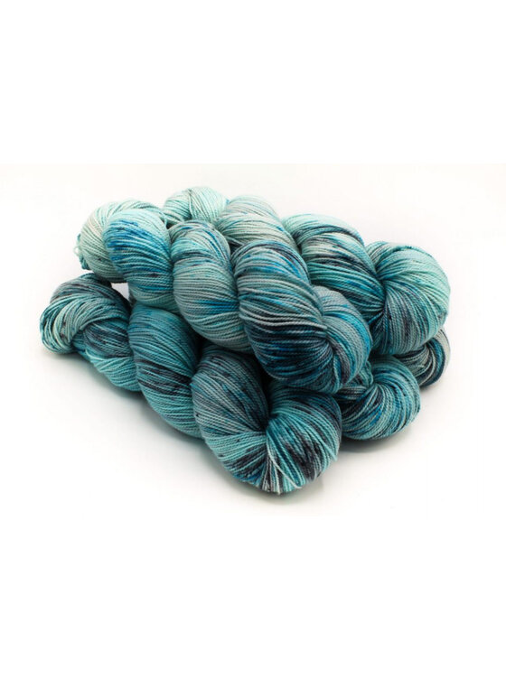 Baah Yarn - Sealed with a Kiss