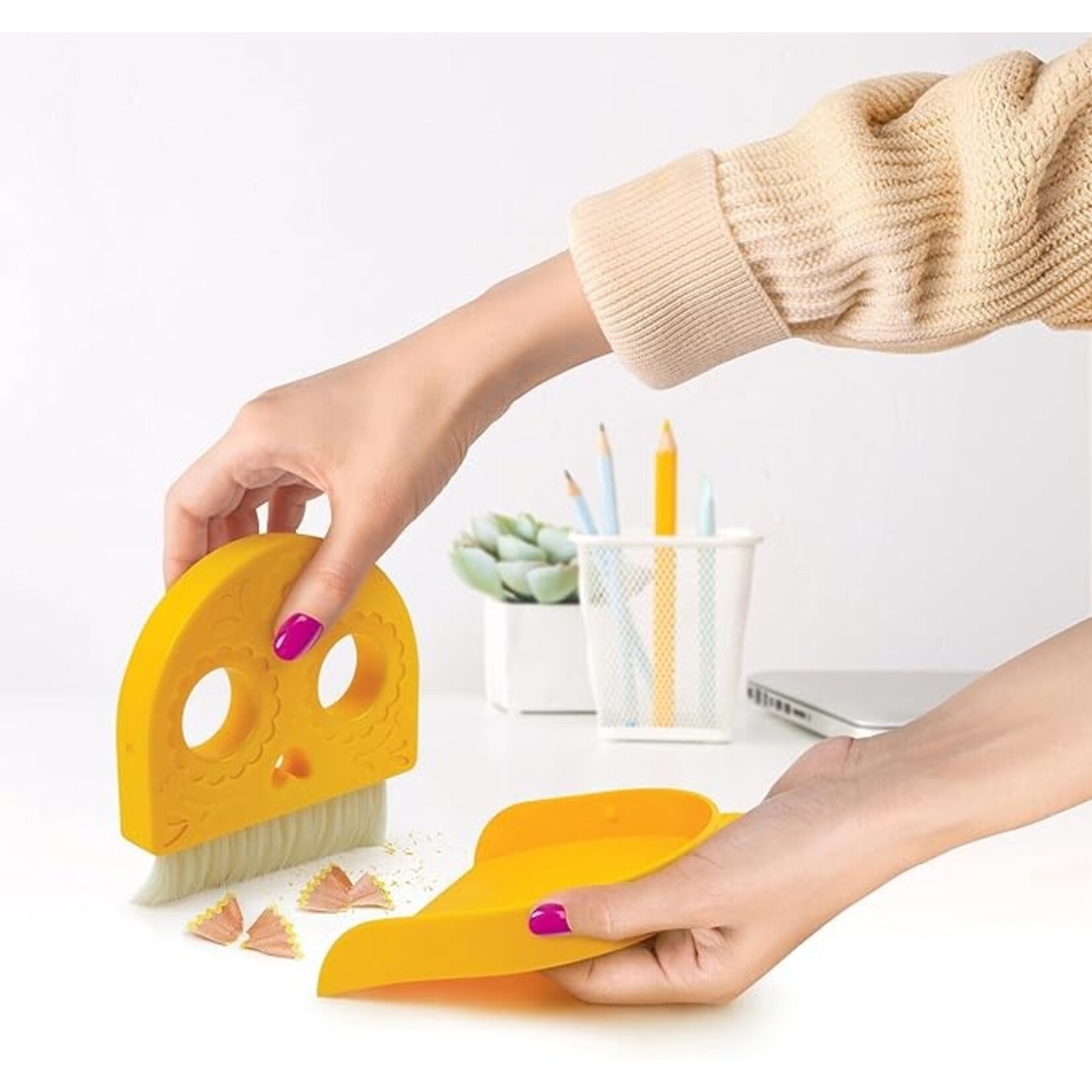 Deadpan Dust Pan and Brush - Toy Joy