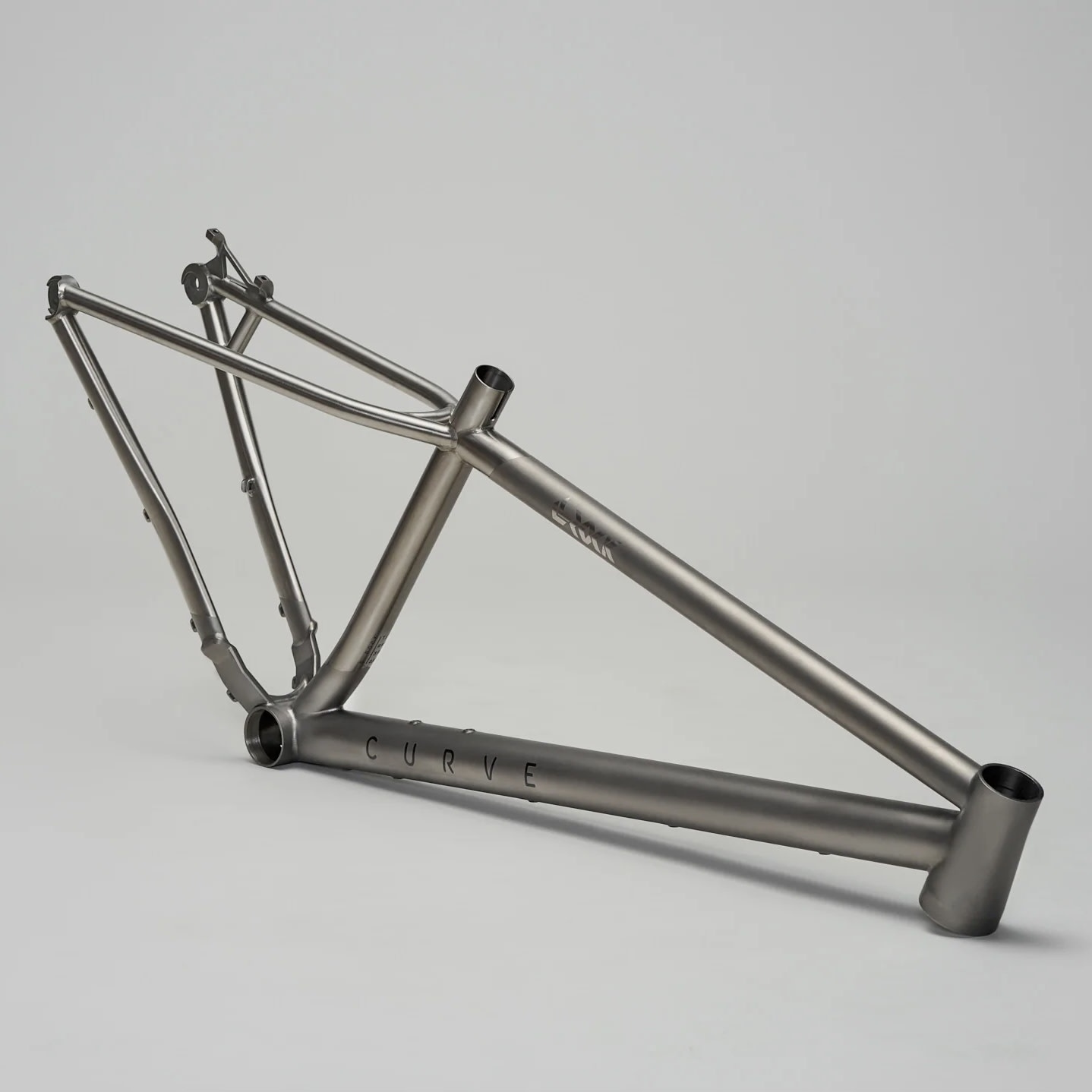 Curve Cycling Down Rock Ti Frameset Medium - One On One Bicycle Studio