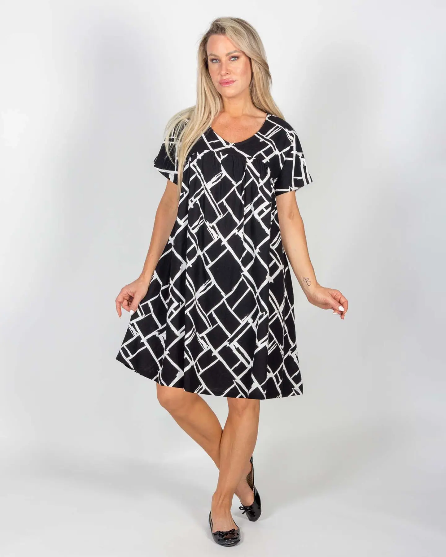 PURE Essence Shift Dress - Coyote Moon