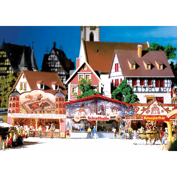 HO Carnival - Chuck's Trains & Hobby Depot