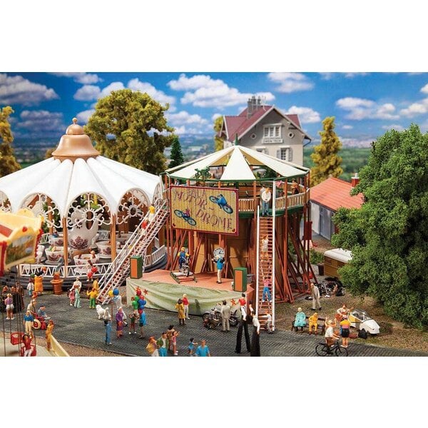 HO Carnival - Chuck's Trains & Hobby Depot