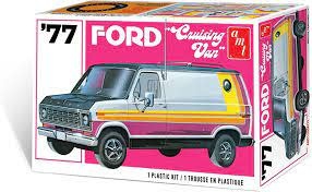 1108 1977 Ford Cruising Van 1:25 Scale Model Kit - Chuck's Trains ...