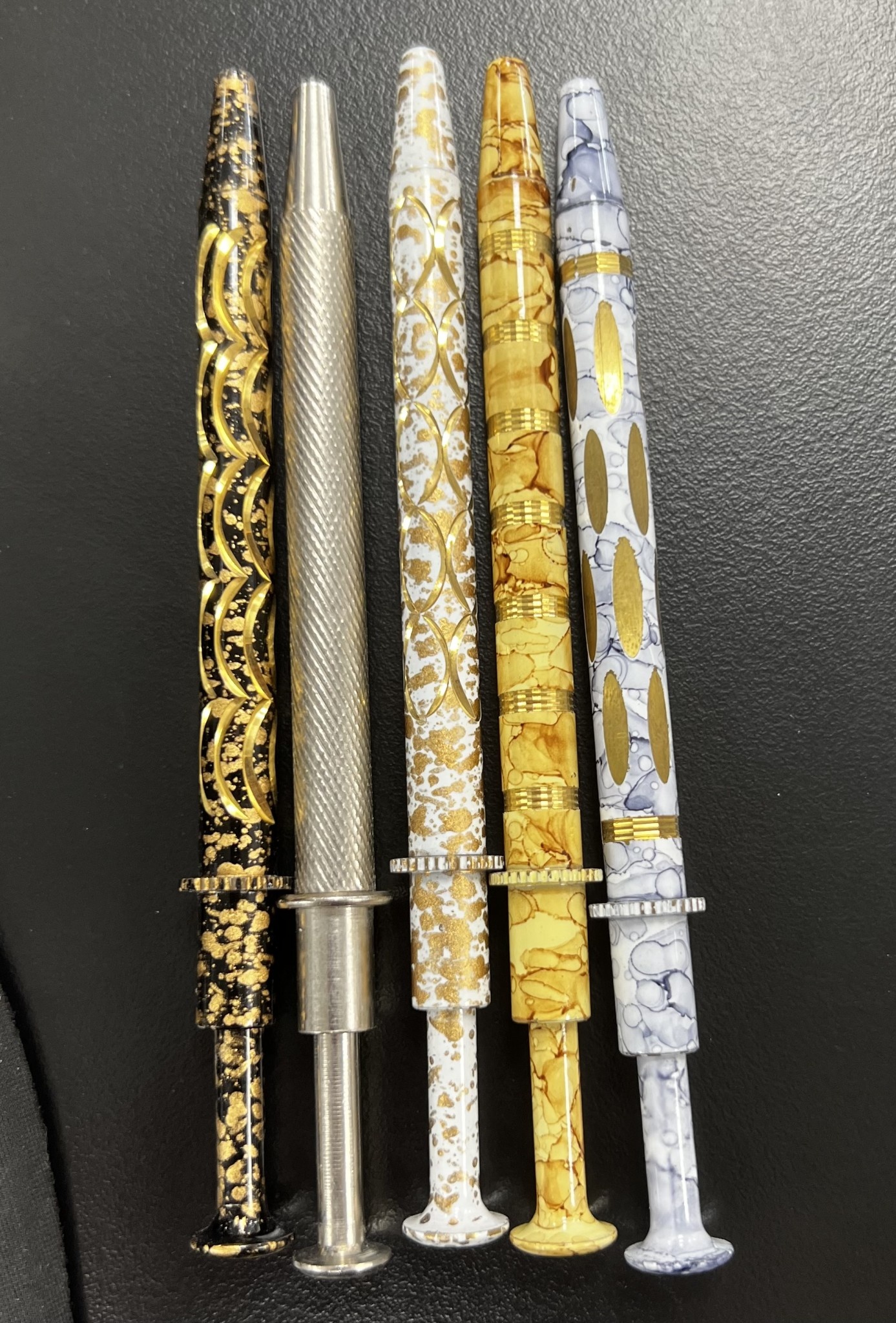 Claw Spring Pick Up Tool (1) - Chuck's Trains & Hobby Depot