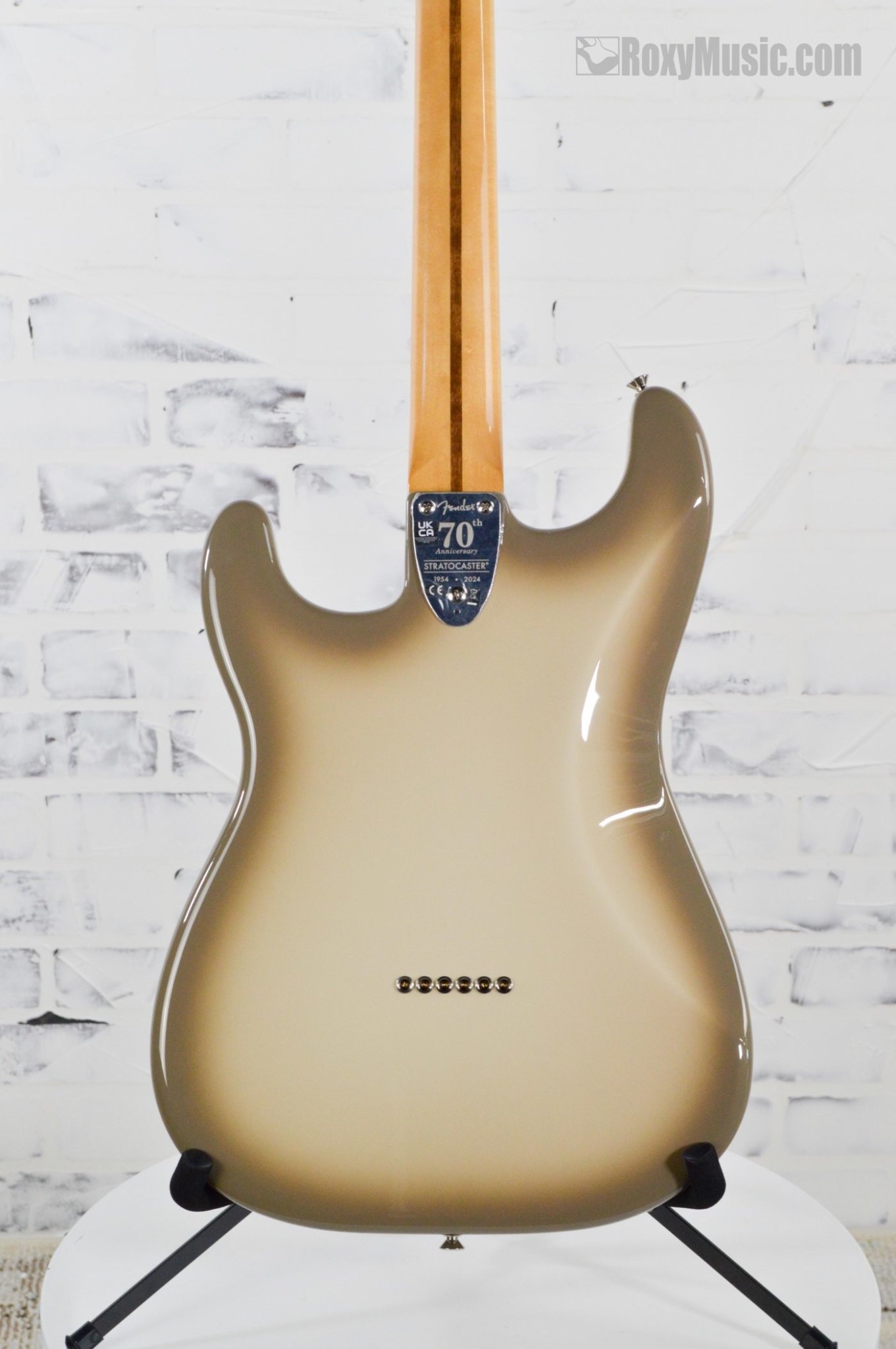 Fender 70th Anniversary Vintera II Antigua Stratocaster Electric Guitar ...