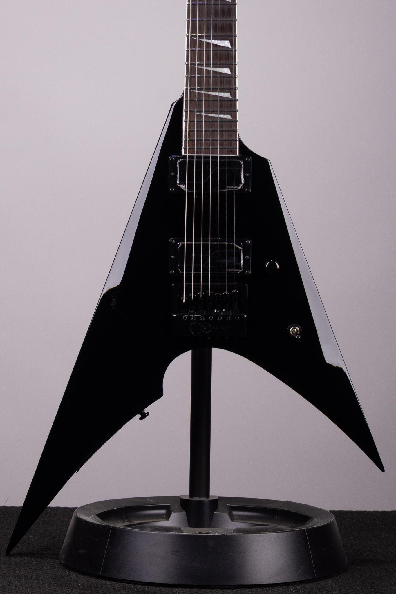 Used ESP LTD Arrow-1007 EverTune 7-string Baritone Guitar - Black ...