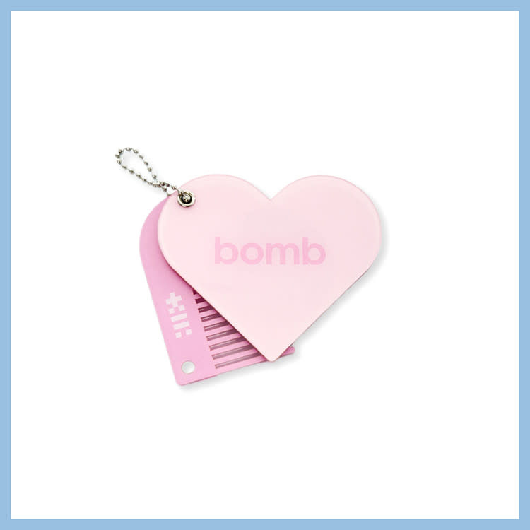 ILLIT - ILLIT 3rd MINI ALBUM 'bomb' POP-UP STORE Merch MIRROR & COMB ...