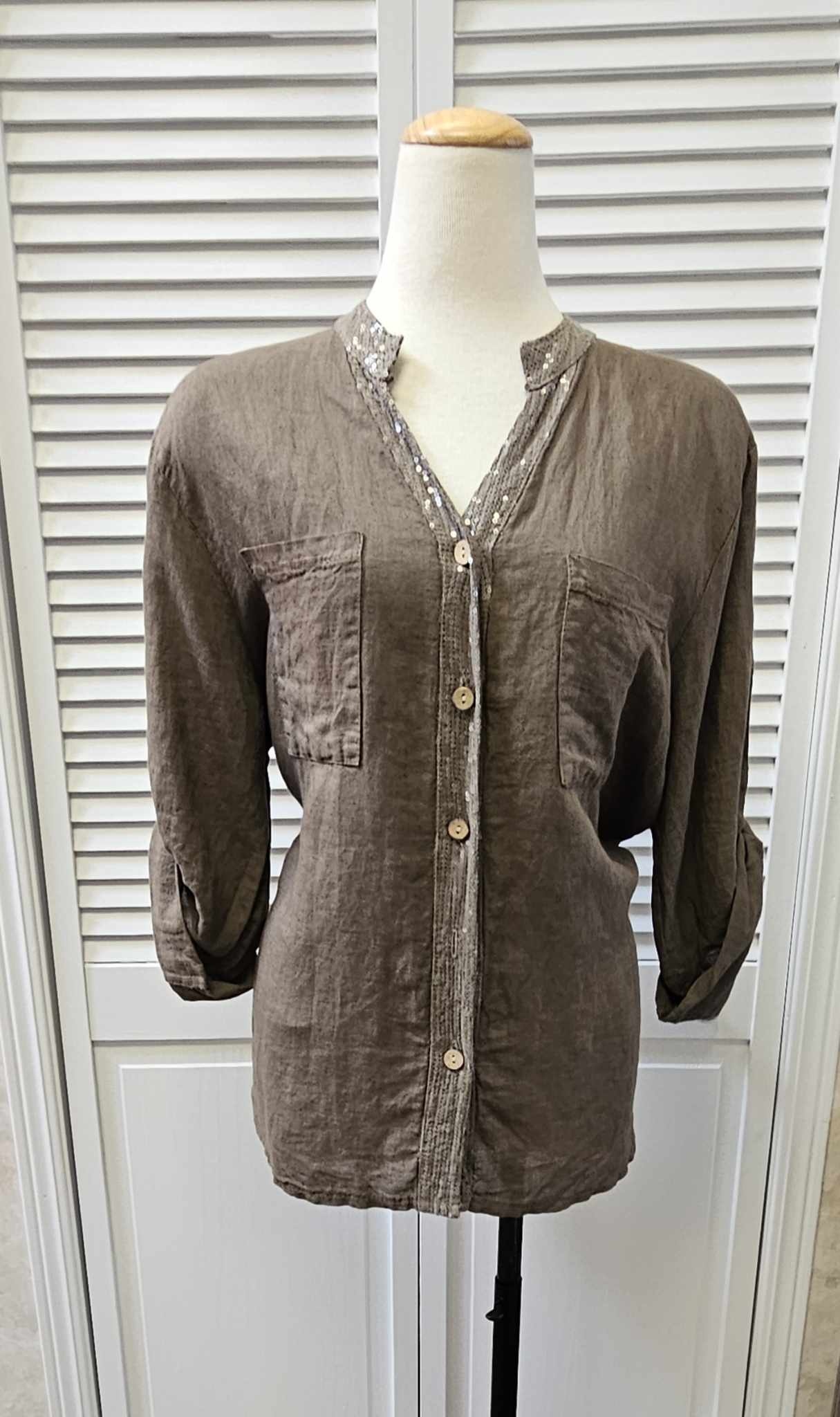 Angela Mara Button up embroidered back detail top - Ideal Fashion