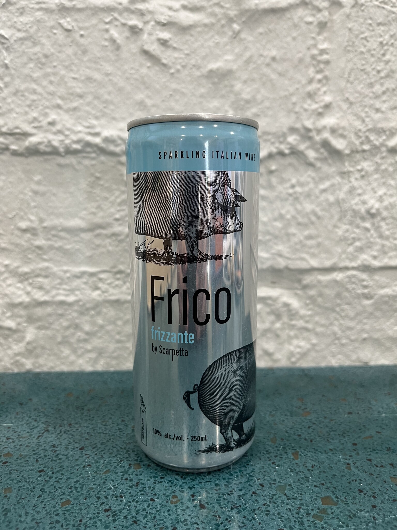 Frico Frizzante Sparkling White Wine Can 250 mL - Sidetracked Wine Co.