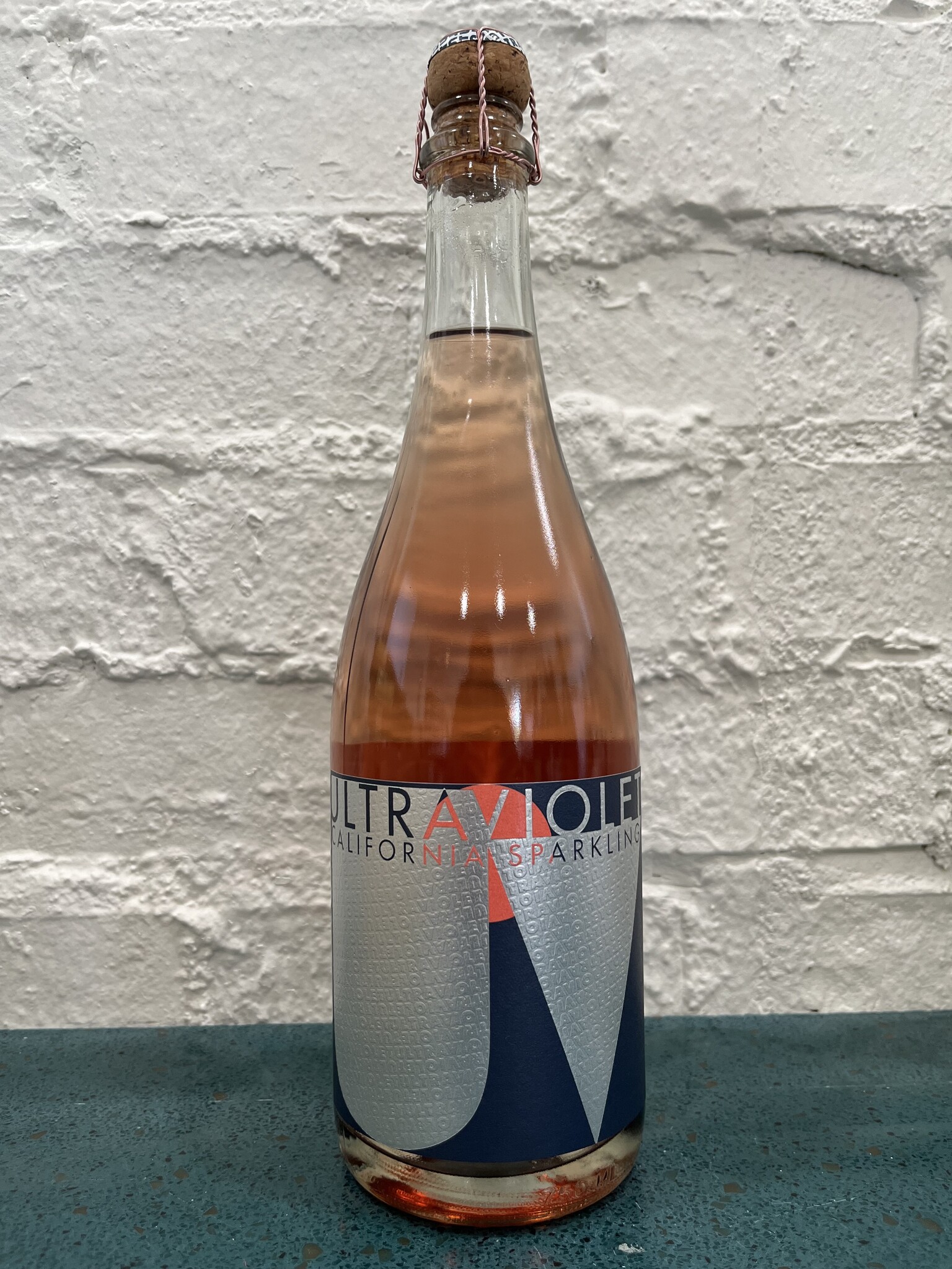 Poe Ultraviolet Sparkling Rosé - Sidetracked Wine Co.
